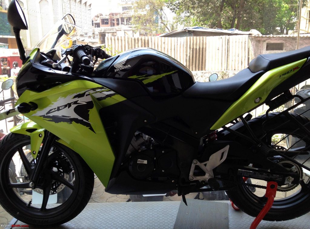 So sánh Honda CBR150R và Yamaha R15 ! - Motosaigon