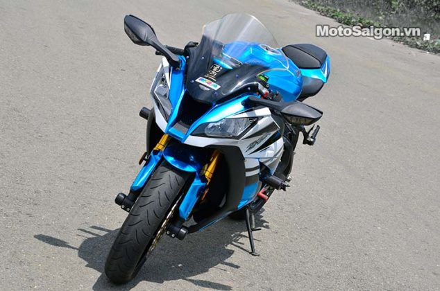 Kawasaki Ninja ZX-10R với bộ decal xanh Blue Chrome - Motosaigon