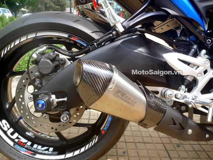Nghe thử âm thanh pô Yoshimura R55 LE trên GSX-S1000 2015 - Motosaigon