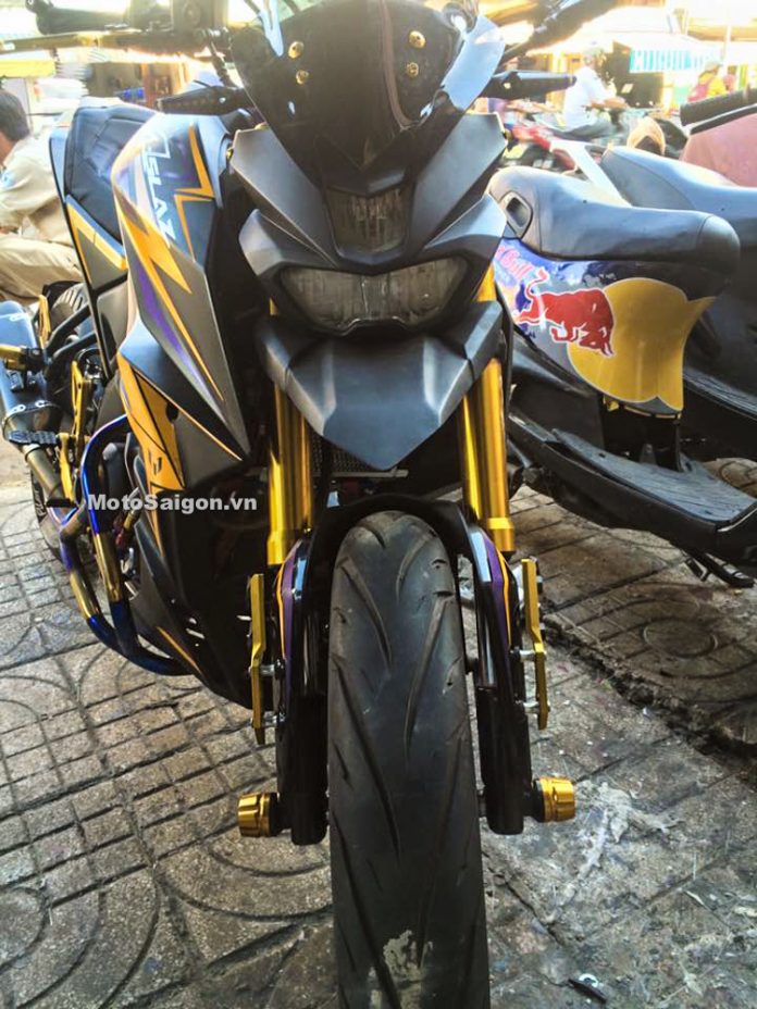 Độc đáo TFX 150 độ mỏ vịt phong cách Hypermotard - Motosaigon