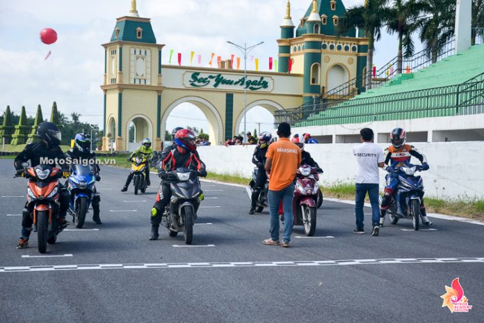 Suzuki GSX-R150 chinh phục trường đua Happy Land Circuit - Motosaigon