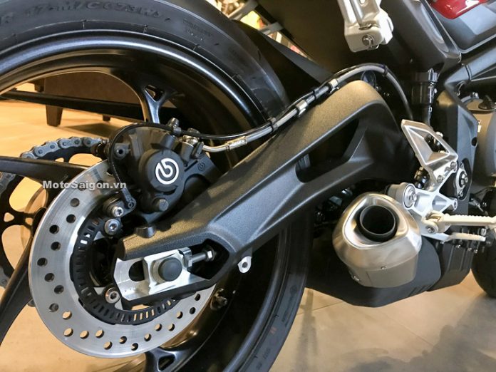 Triumph Street Triple S 2018 màu đỏ hình ảnh giá bán chính hãng ...