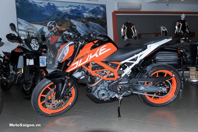KTM 390 Duke 2018 bất ngờ về Việt Nam giá cực sốc - Motosaigon