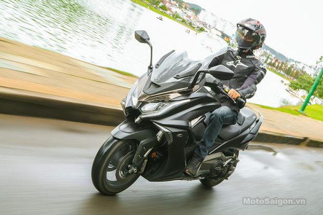Đánh giá Kymco AK550 ưu nhược điểm sau tour Đà Lạt - Motosaigon