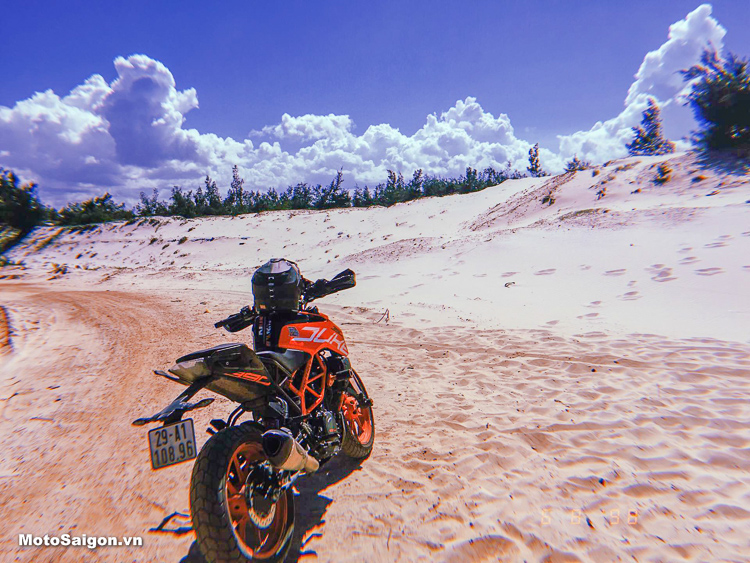 Đánh giá nhanh KTM Duke 390 2018 sau Tour hơn 2 ngàn Km - Motosaigon