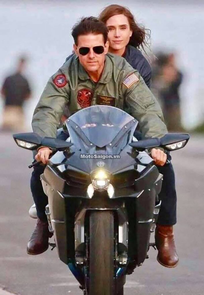 Tom Cruise cưỡi moto khủng Ninja H2 trong phim Top Gun 2 Maverick ...