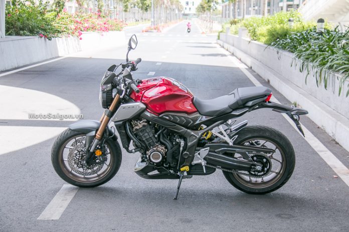 Honda CB650R đầu tiên độ Quickshift cùng hàng loạt đồ chơi H2C - Motosaigon