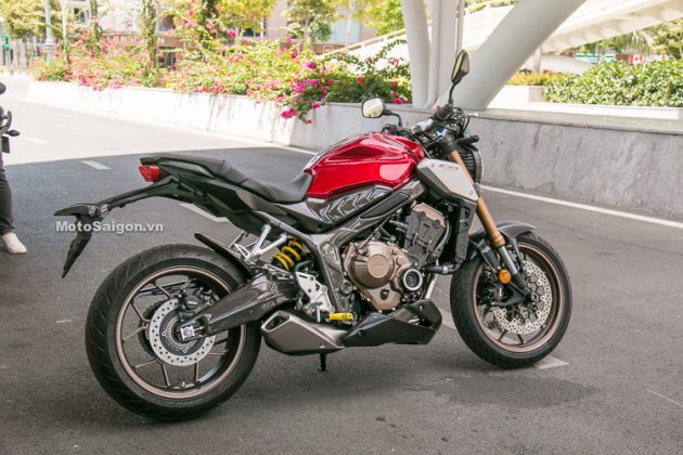 Honda CB650R đầu tiên độ Quickshift cùng hàng loạt đồ chơi H2C - Motosaigon