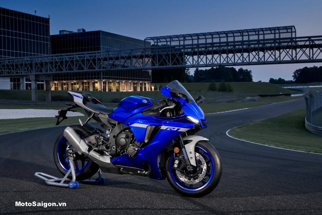 Yamaha R1 2020 lộ diện ngoại hình mới khá giống R6 - Motosaigon