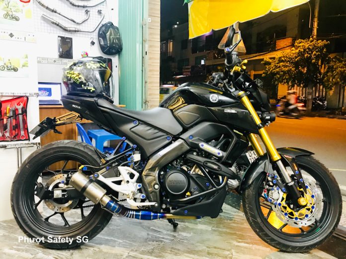 Yamaha MT-15 độ cực chất hơn 40 triệu kèm pô SC Full Titanium - Motosaigon