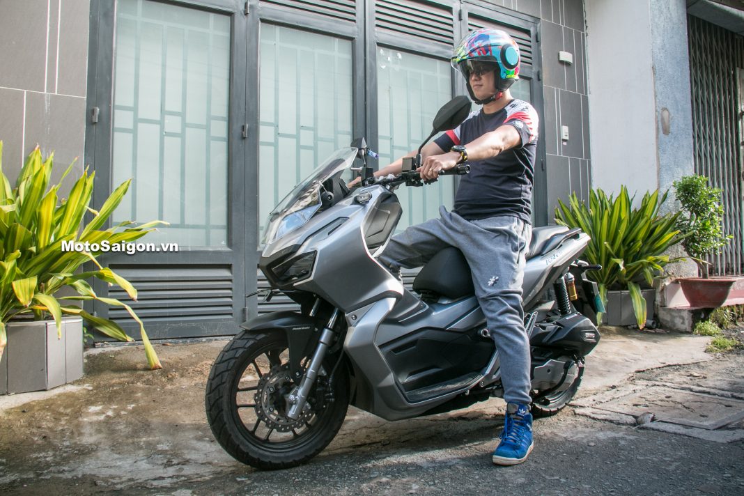 Honda ADV 150 giá bao nhiêu? Đánh giá xe thông số màu sắc - Motosaigon