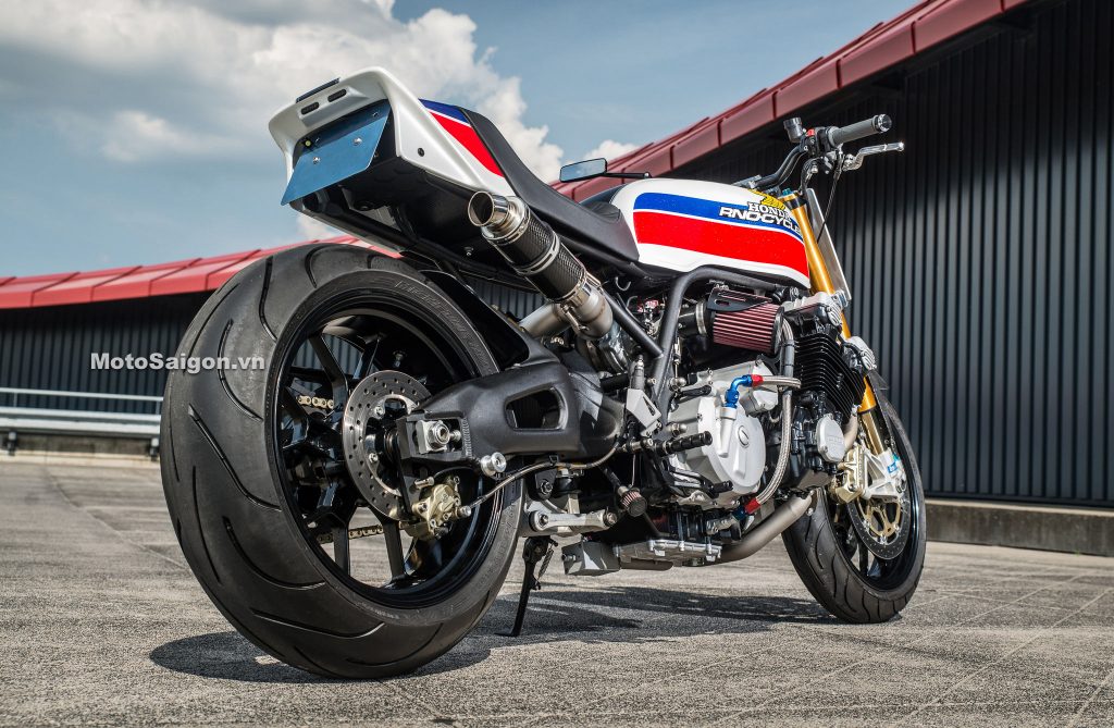 Honda CBX1000 6 xilanh thẳng hàng độ Turbo siêu khủng - Motosaigon