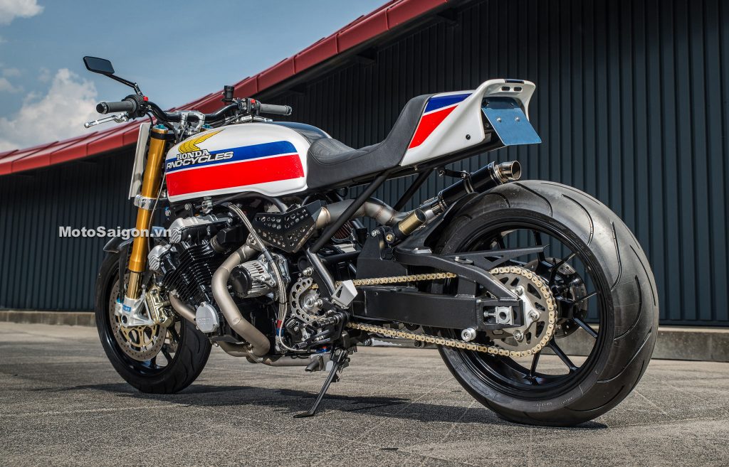Honda CBX1000 6 xilanh thẳng hàng độ Turbo siêu khủng - Motosaigon