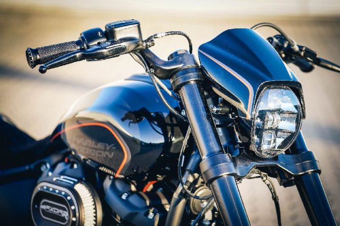 Harley-Davidson FXDR 114 Custom phong cách “kẻ hủy diệt”của xưởng độ ...