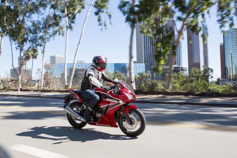 Honda CBR300R 2020 ra mắt phiên bản mới giá bán hấp dẫn - Motosaigon