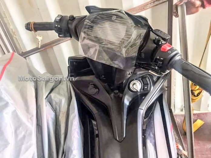 Exciter 155 GP màu xanh Ex155 RC màu trắng đỏ lại lộ hình ảnh - Motosaigon