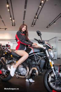 Quyến rũ bộ ảnh Speed Angels cá tính bên dàn xe Ducati 2020 - Motosaigon