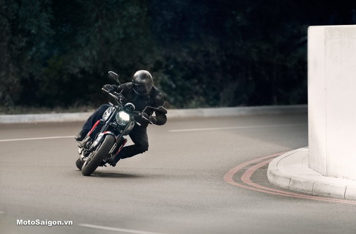 Giá xe Triumph Trident 660 chính hãng giao xe tháng 1/2021 - Motosaigon