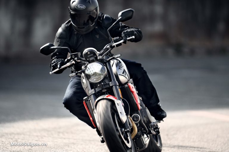 Giá xe Triumph Trident 660 chính hãng giao xe tháng 1/2021 - Motosaigon