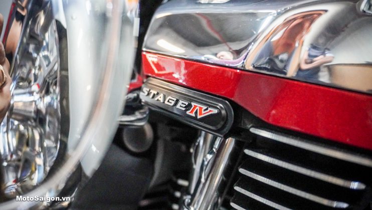 Trên yên Siêu phẩm CVO BreakOut 131ci độ Stage IV 2146cc của doanh nhân ...
