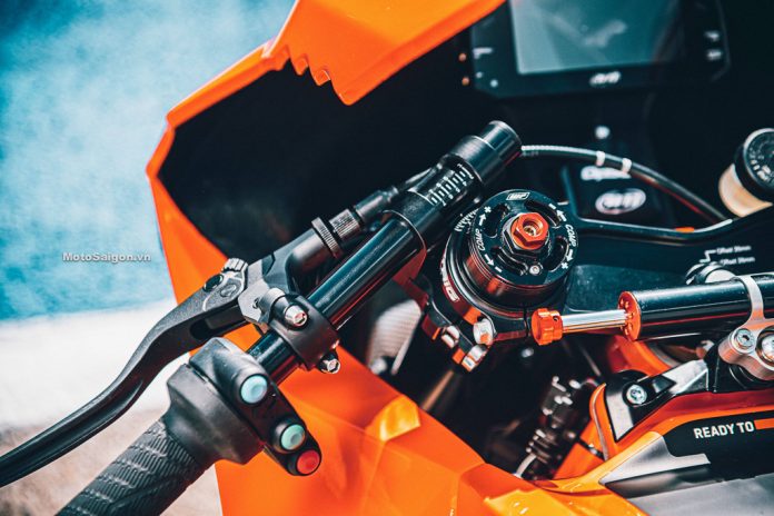 KTM RC 8C được cho là bản trường đua của RC 890 đã có giá bán - Motosaigon