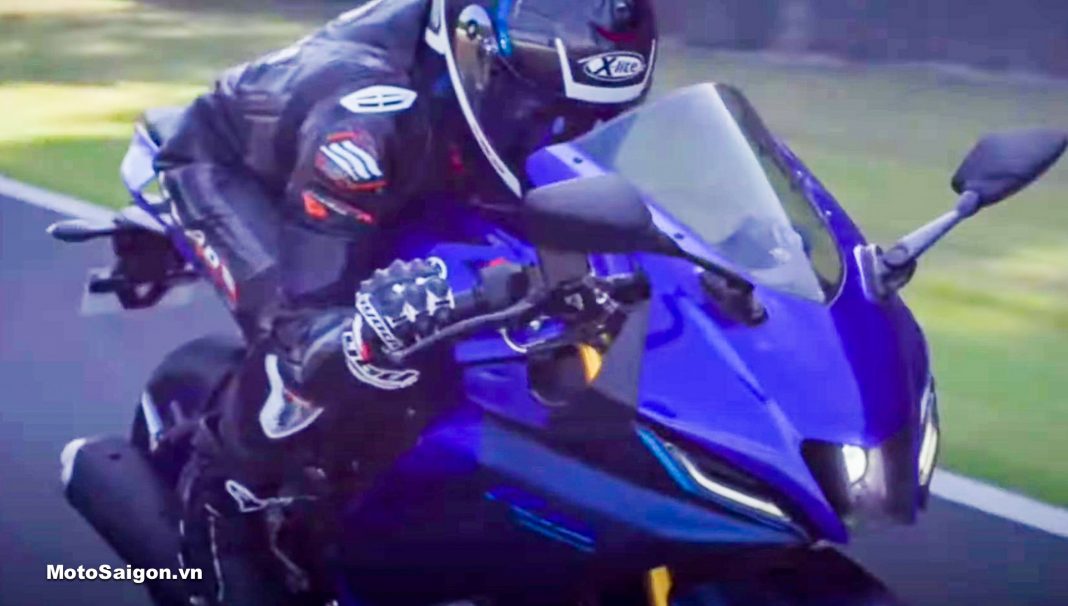 Yamaha R15 v4 R15M lộ ảnh trước giờ G có ABS kèm Quickshifter - Motosaigon