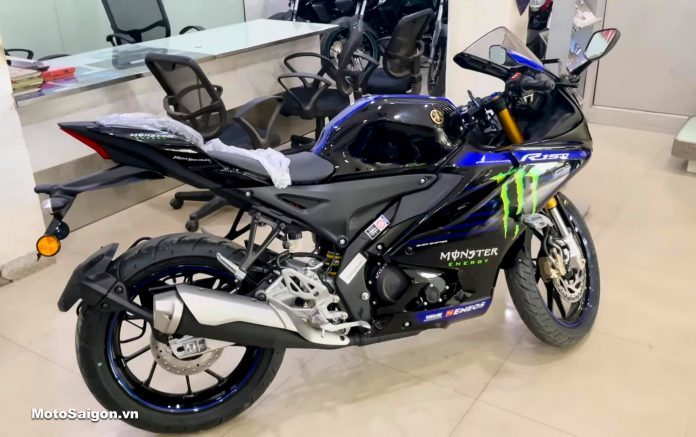 Yamaha R15 v4 Monster Energy R15M hình ảnh thực tế kèm giá bán - Motosaigon