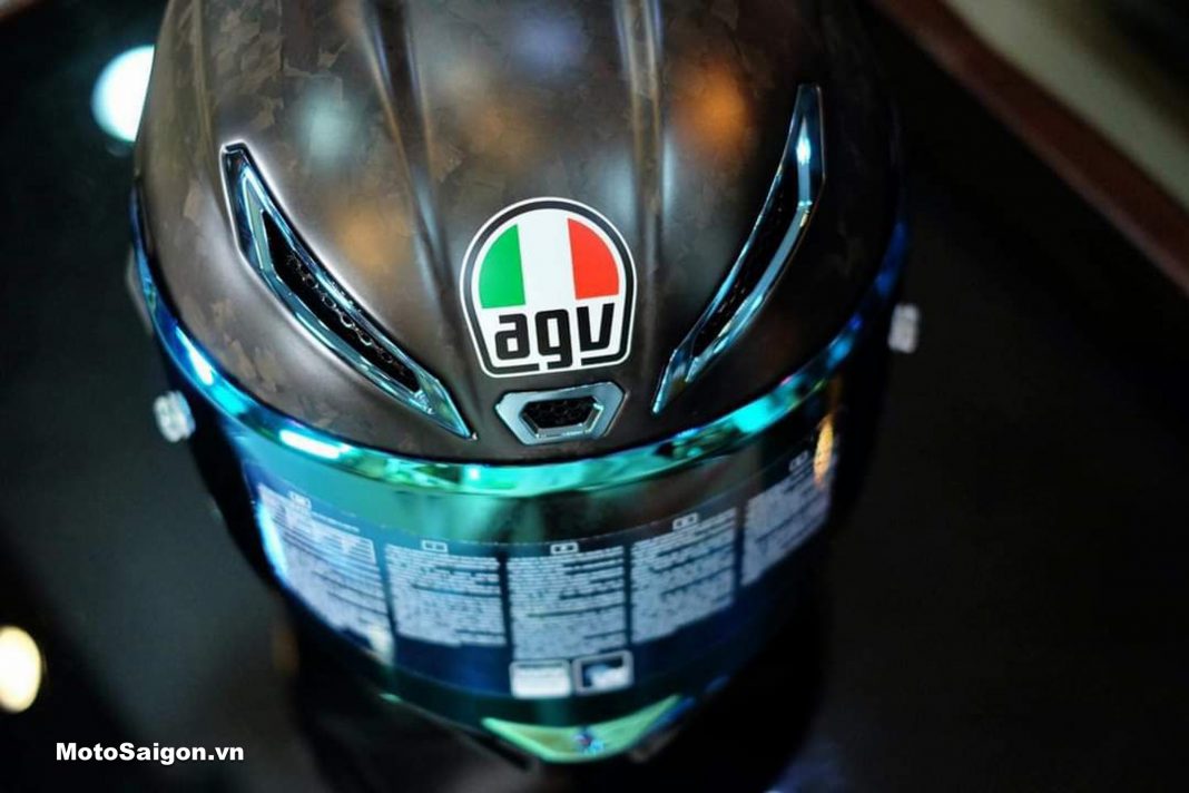 Trên tay bộ đôi AGV Pista GP RR Futuro & Iridium giá bán gần 40 triệu ...