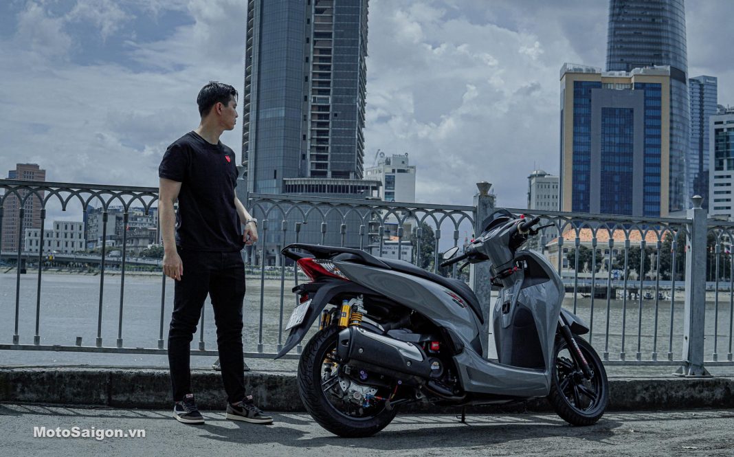 Honda Sh300i độ cực đẹp với phối màu xám đen kèm loạt đồ chơi đáng tham ...