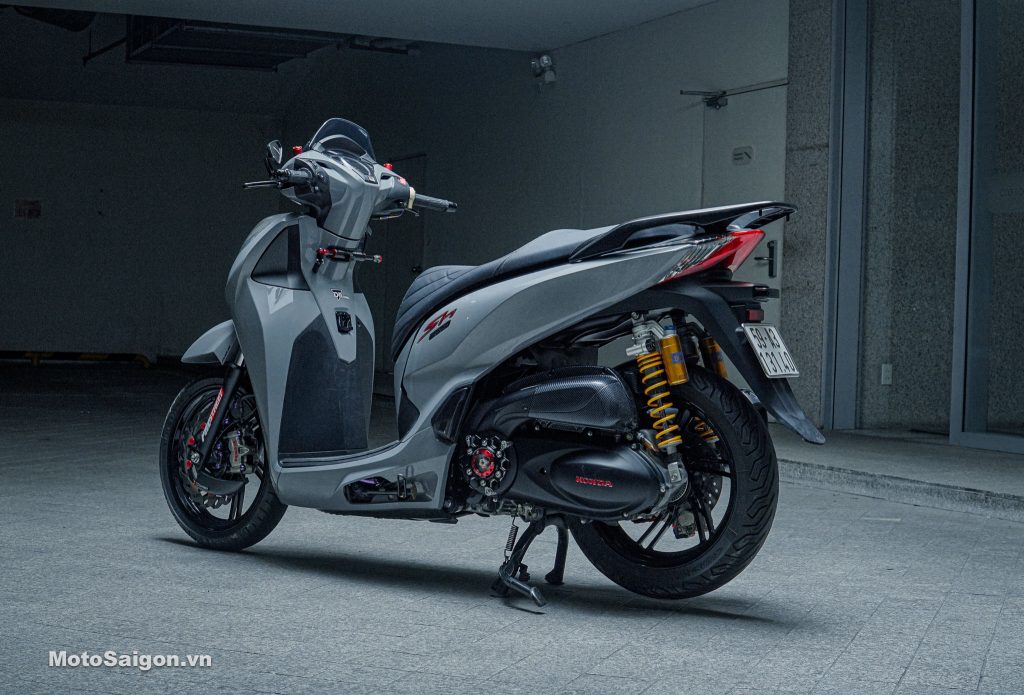 Honda Sh300i độ cực đẹp với phối màu xám đen kèm loạt đồ chơi đáng tham ...