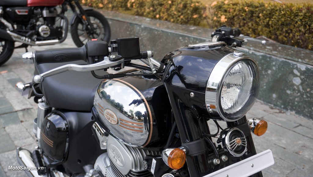 Jawa Classic 300 trang bị đèn pha lê đã về Việt Nam với giá bán hấp dẫn ...