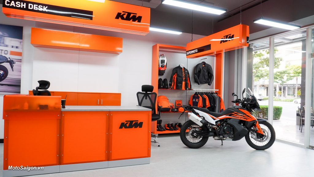Tham quan Showroom mới của KTM & Husqvarna Motorcycles Việt Nam trước ...