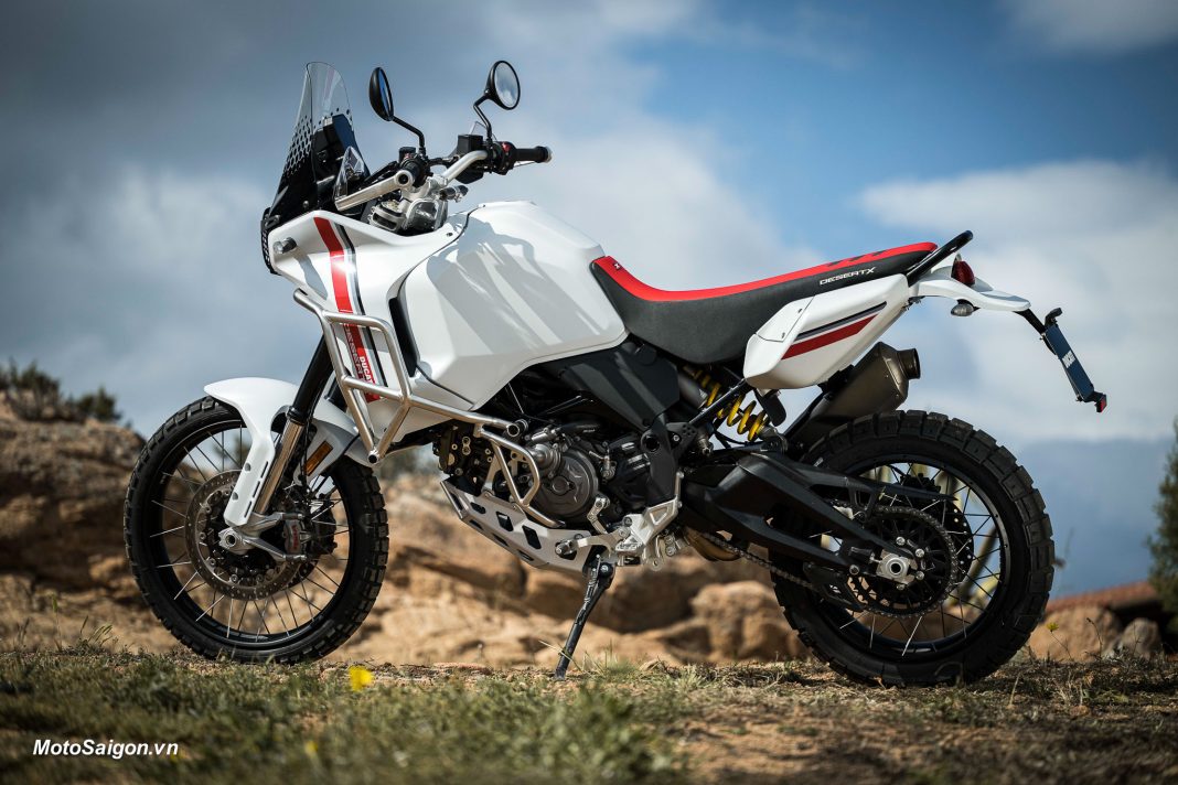 Desert X biến thể offroad hạng nặng của Multistrada V2 đã về Việt Nam ...