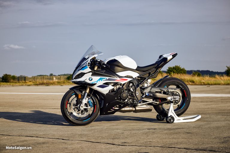 BMW S1000RR 2023 thiết kế mới động cơ mạnh hơn nhiều công nghệ hơn - Motosaigon