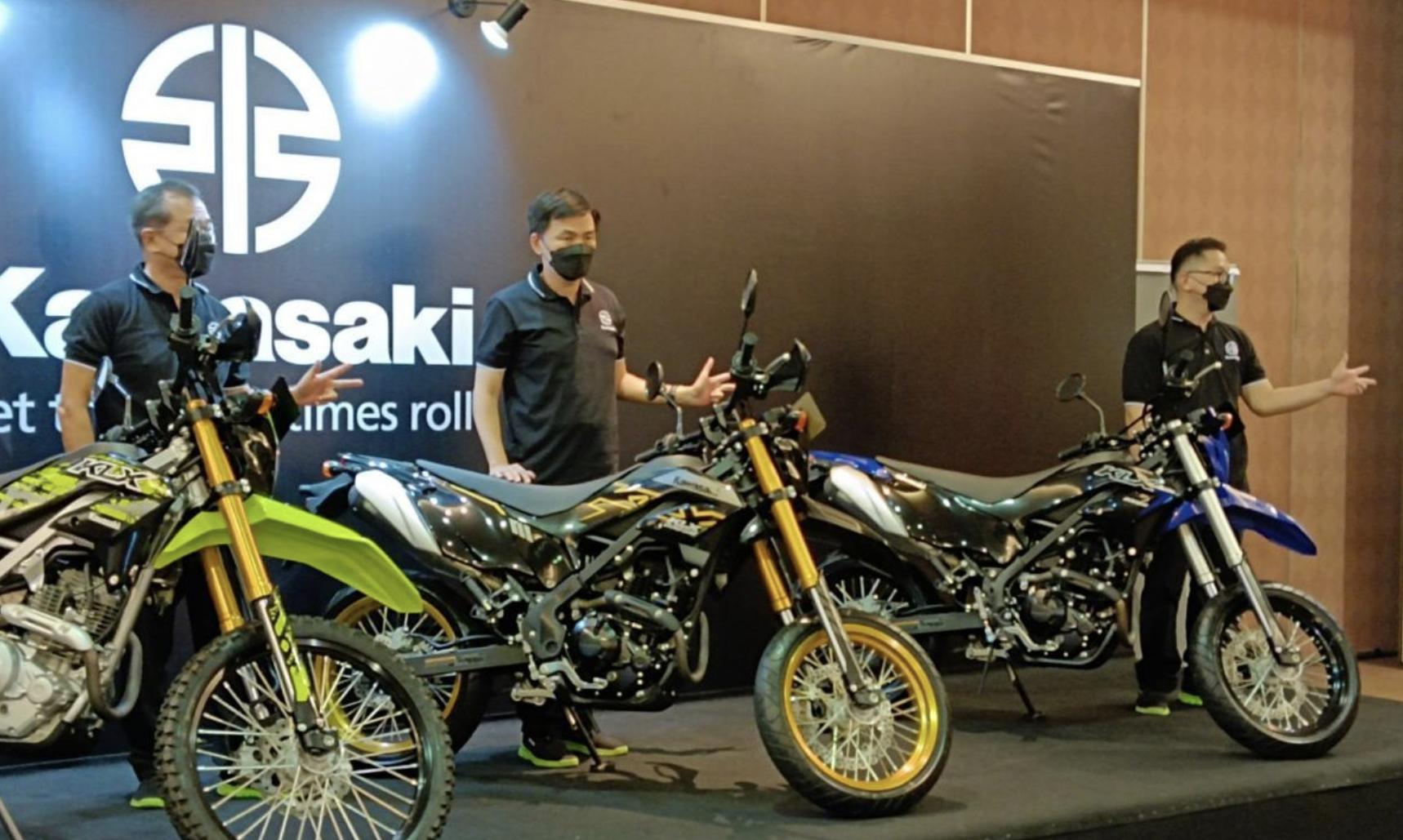 Kawasaki Việt Nam sắp ra mắt bộ 3 cào cào KLX 2023? - Motosaigon