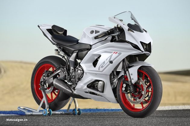Yamaha R7 2023 phiên bản mới chính thức ra mắt kèm giá bán - Motosaigon