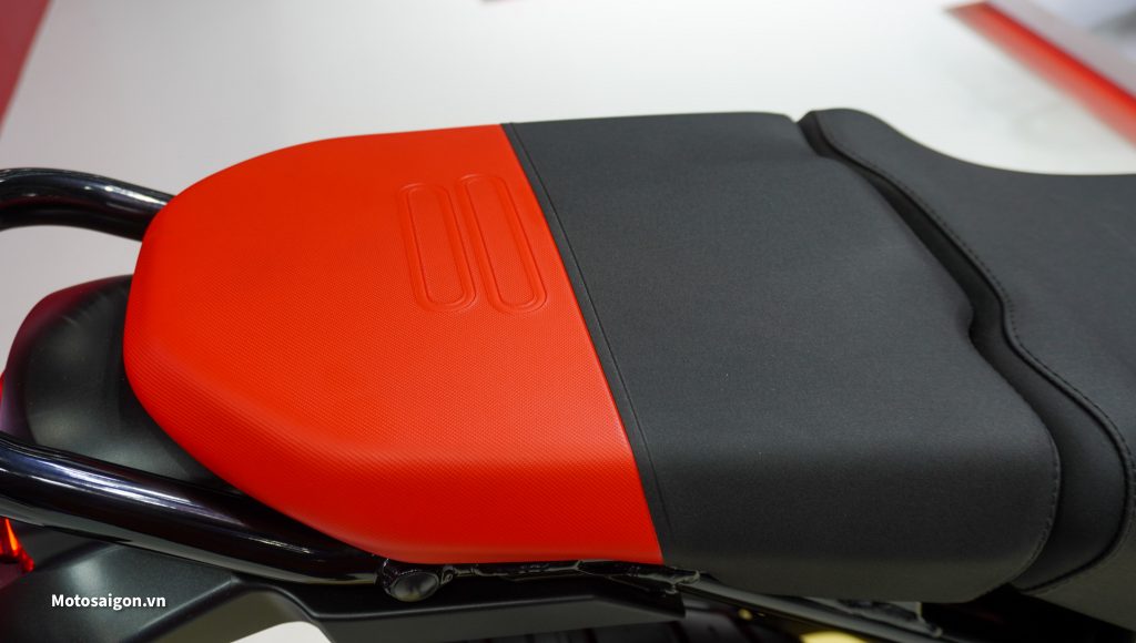 Desert X màu đen với tem RR22 bất ngờ được Ducati ra mắt tại BIMS 2023 ...