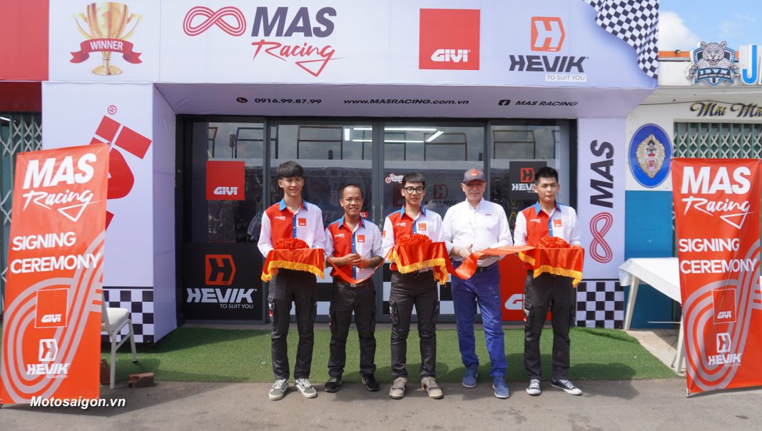 Tham quan Paddock MAS Racing - Đội đua được Givi Việt Nam tài trợ ...