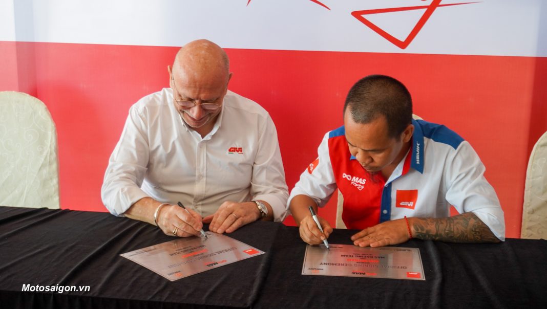 Givi Việt Nam chính thức ký kết tài trợ đội đua MAS Racing - Motosaigon