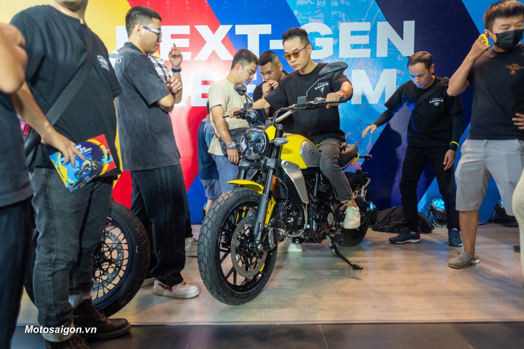 Ducati Việt Nam công bố giá xe Ducati Scrambler Icon, Full Throttle ...
