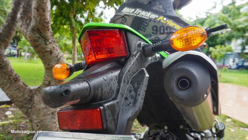Khám phá Kawasaki KLX230S dành cho dân mê đi tour offroad - Motosaigon