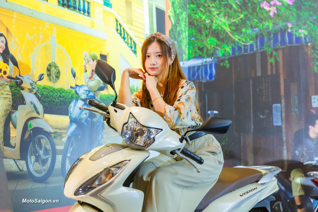 Honda Việt Nam công bố giá xe Wave Alpha, Vision mới màu Retro - Motosaigon
