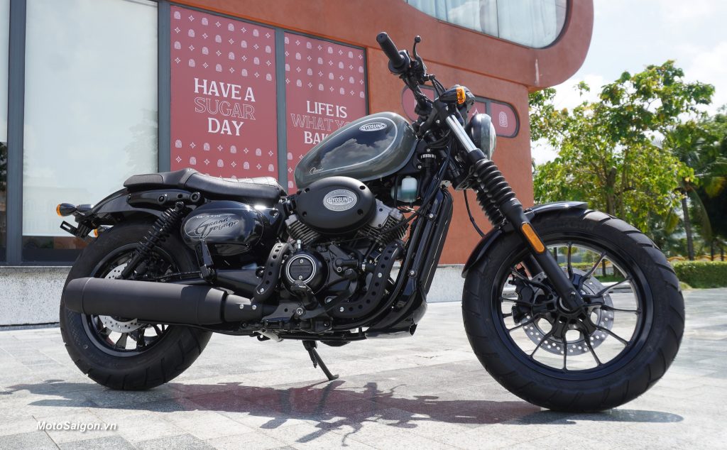 Hyosung GV300S biến thể Bobber của GV300R đã có giá xe - Motosaigon