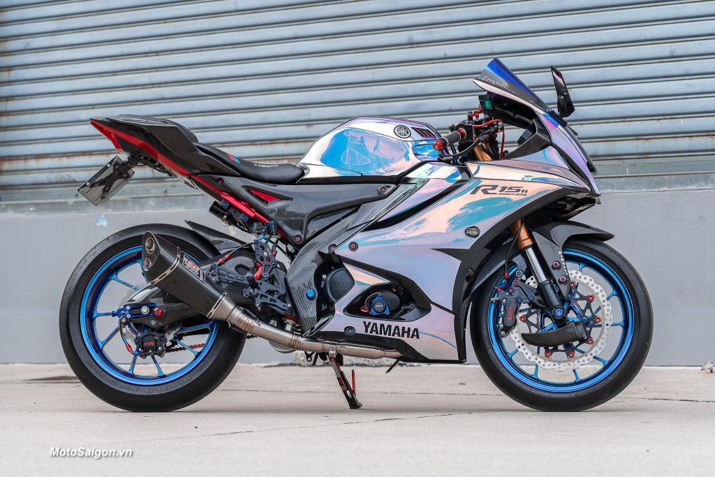 Yamaha R15 độ kiểng lên đồ chơi tuyệt đẹp đáng giá - Motosaigon