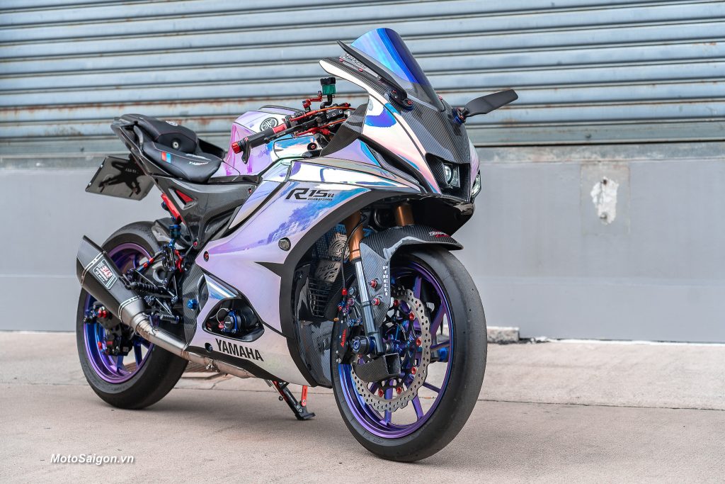 Yamaha R15 độ kiểng lên đồ chơi tuyệt đẹp đáng giá - Motosaigon