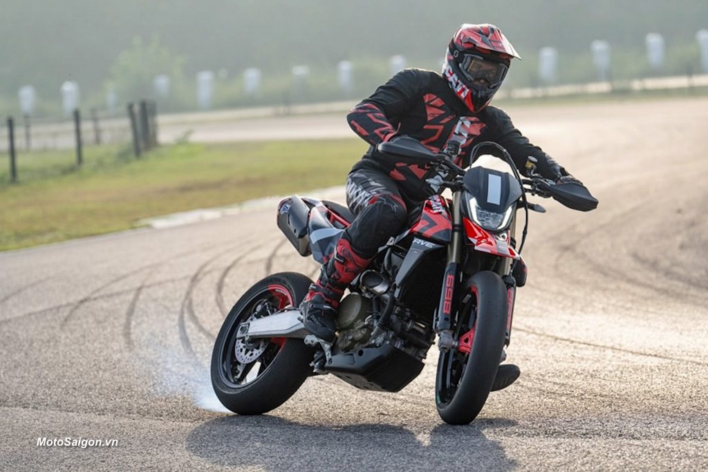 Lộ giá xe Hypermotard 698 Mono đã có người đặt cọc - Motosaigon