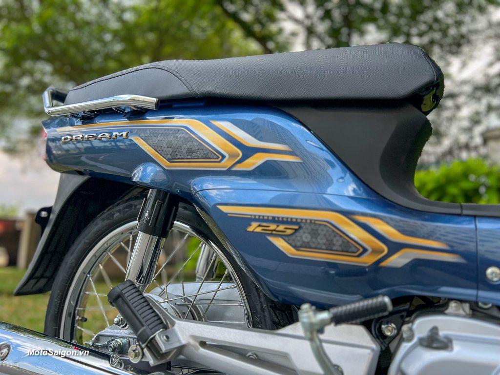 Honda Dream 2024 bất ngờ về Việt Nam với nhiều cải tiến đáng giá ...