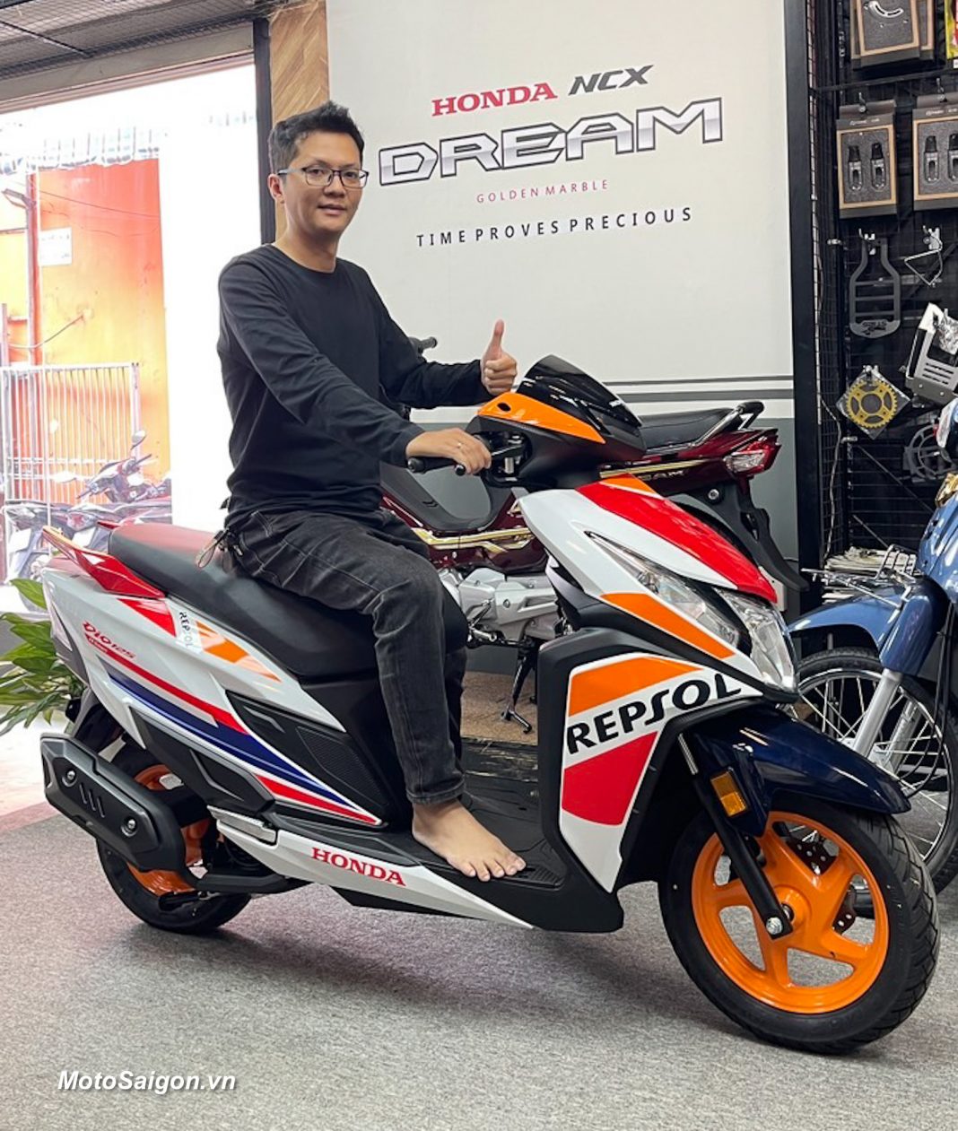 Honda Dio 125 Repsol phiên bản đặc biệt 2024 kèm giá xe mới nhất ...