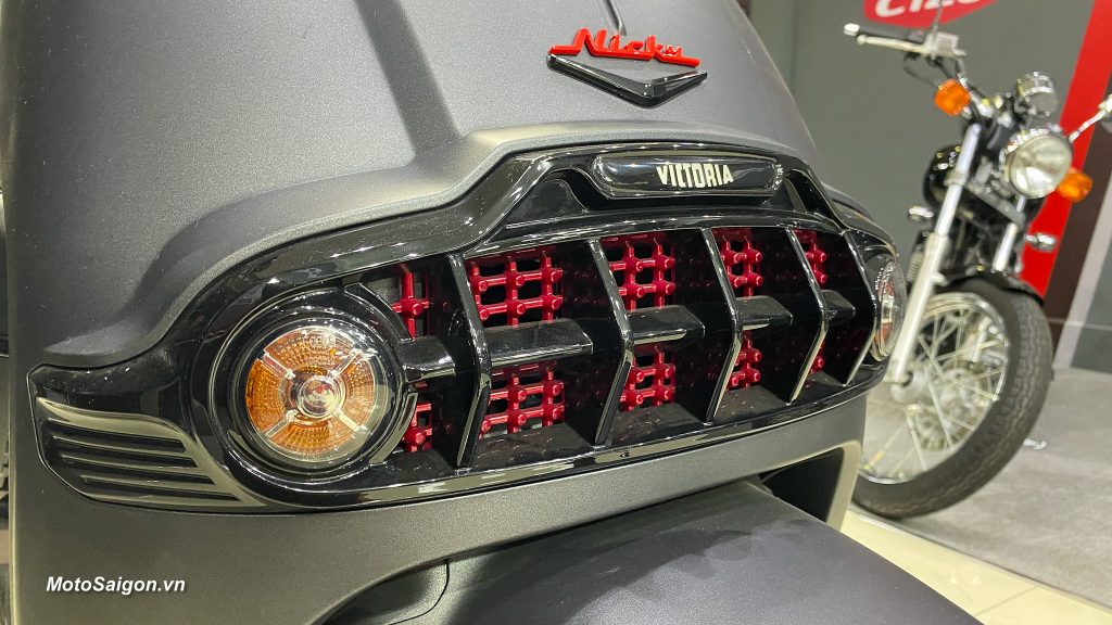 Victoria Nicky 300i ABS trên yên xe tay ga pkl giá bán hấp dẫn - Motosaigon