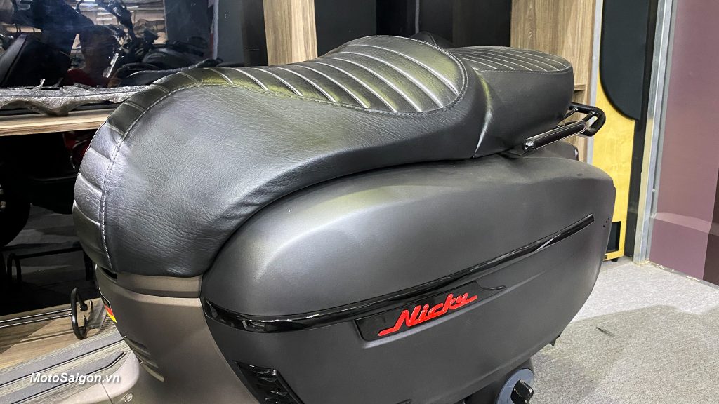 Victoria Nicky 300i ABS trên yên xe tay ga pkl giá bán hấp dẫn - Motosaigon